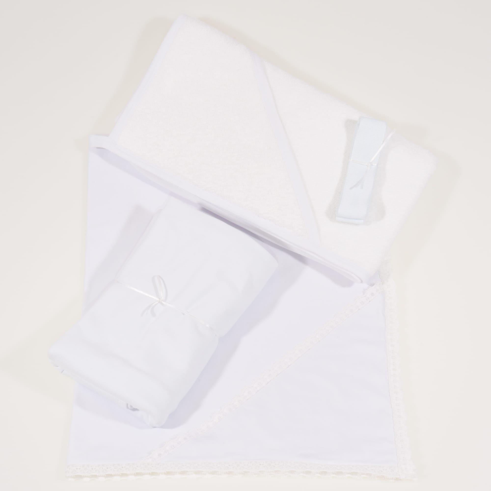 Set botez alb uni la 135.99Lei | liloo